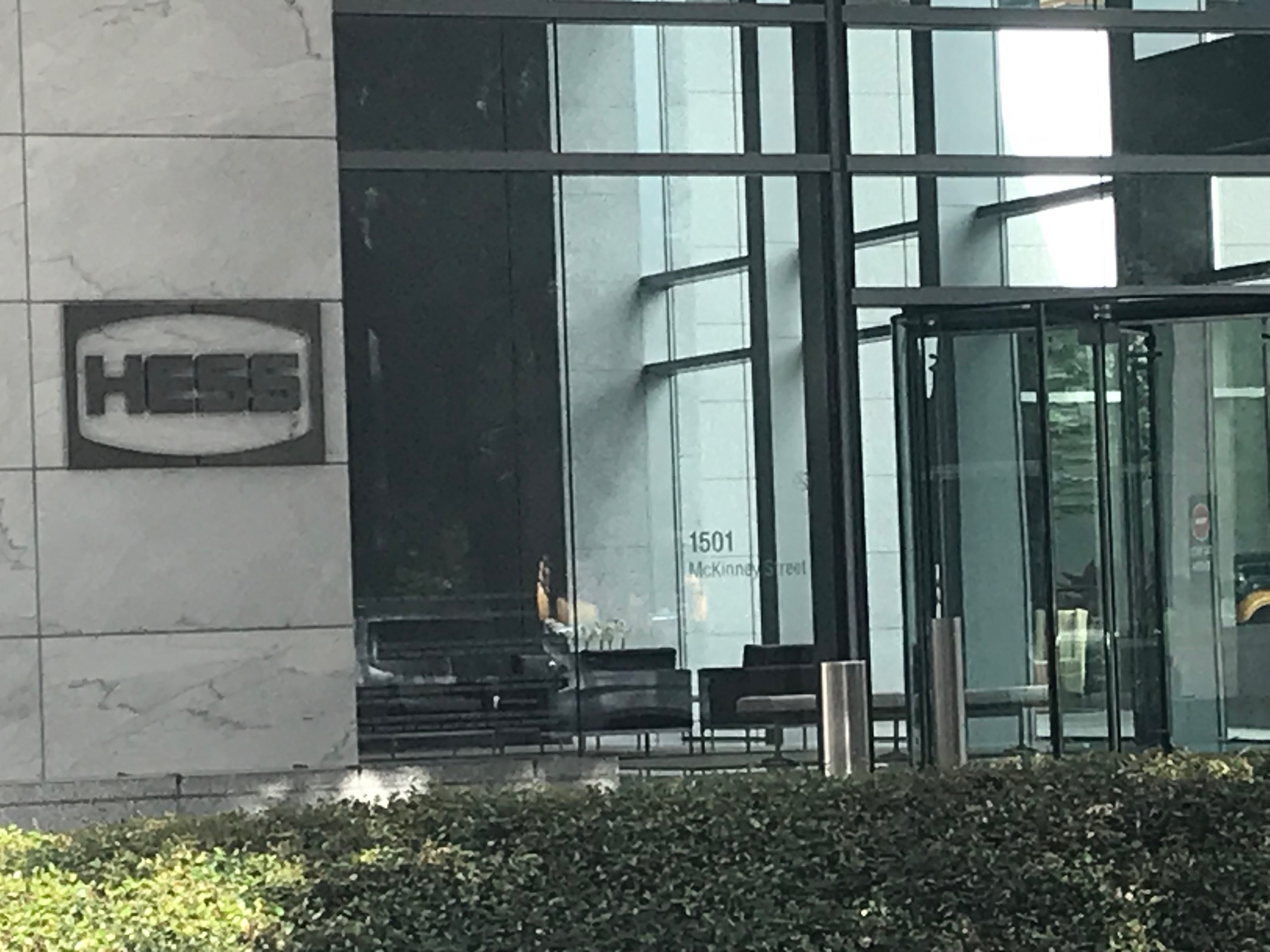 575 Employees to be Laid Off at Hess Tower in Downtown | Realty News Report